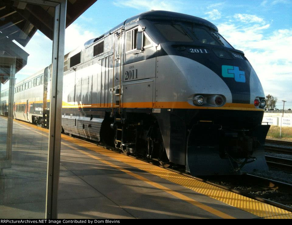 F59PHI #2011 pushes Eastbound Capitol Corridor